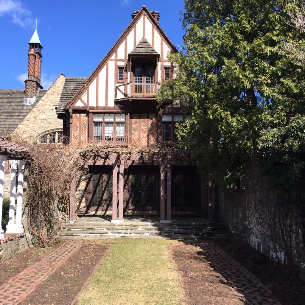 Higgins House & Gardens at WPI – New England Classic Beauty